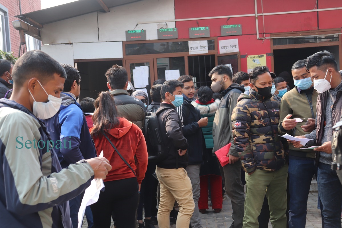 औंठाछाप चाबहिलमा, लिखित दिन सुकेधारा, ट्रायल दक्षिणढोका :: निर्मला ...