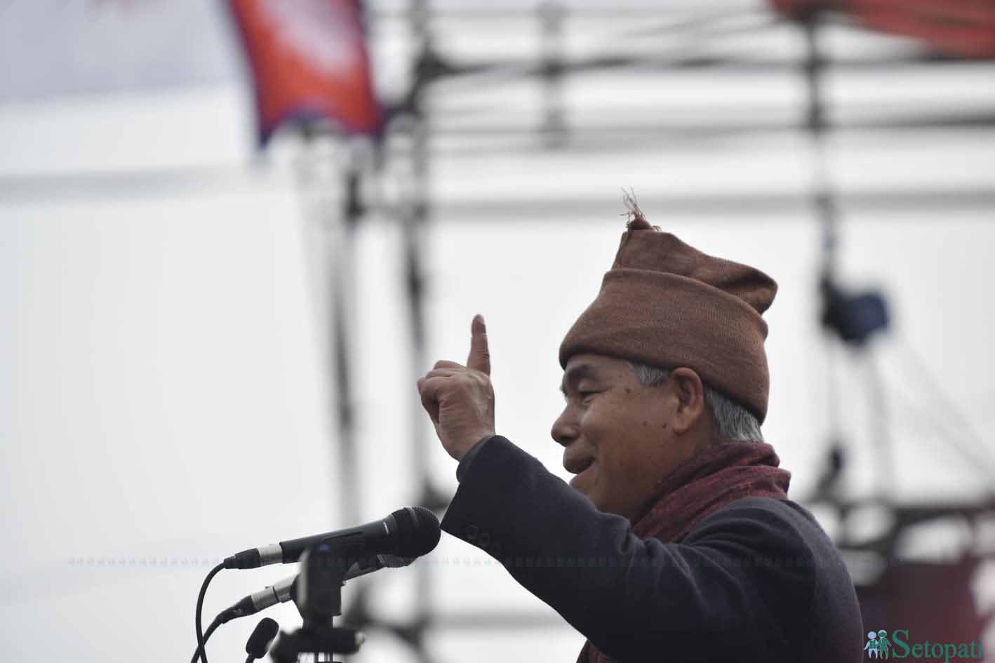 एमसिसीमा कांग्रेसले दबाब दिए गठबन्धन दुर्घटनामा पर्छ : देव गुरुङ ...