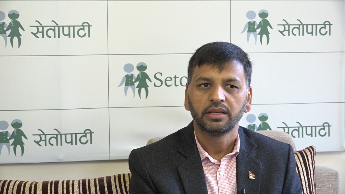 केपी ओलीको विकल्पबारे बहस गर्नु व्यर्थ छः विष्णु रिजाल (भिडिओ ...