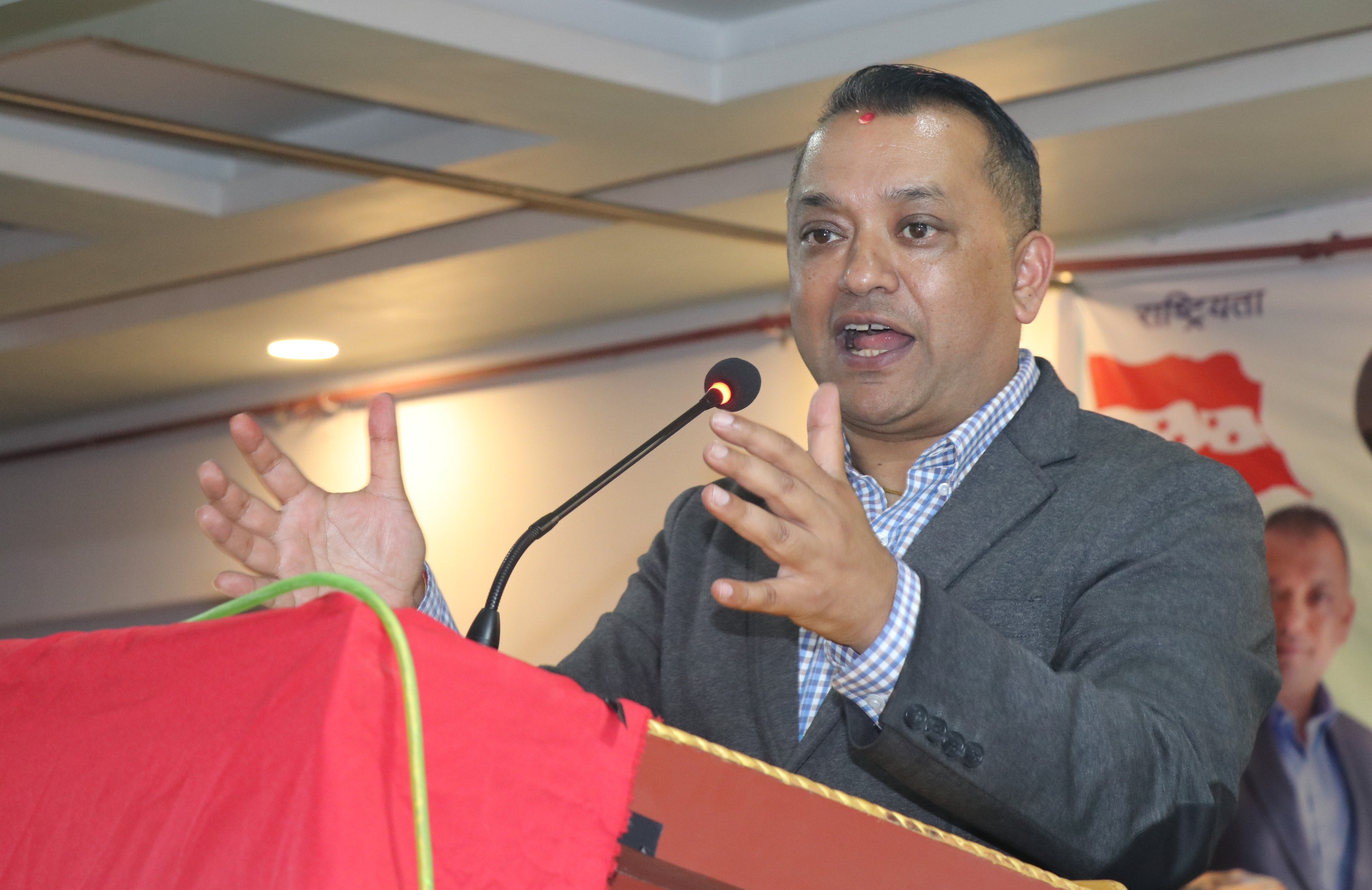 पार्टीमा आबद्ध भ्रष्टाचारीलाई निकालेर फाल्ने हो: गगन थापा :: सेतोपाटी ...