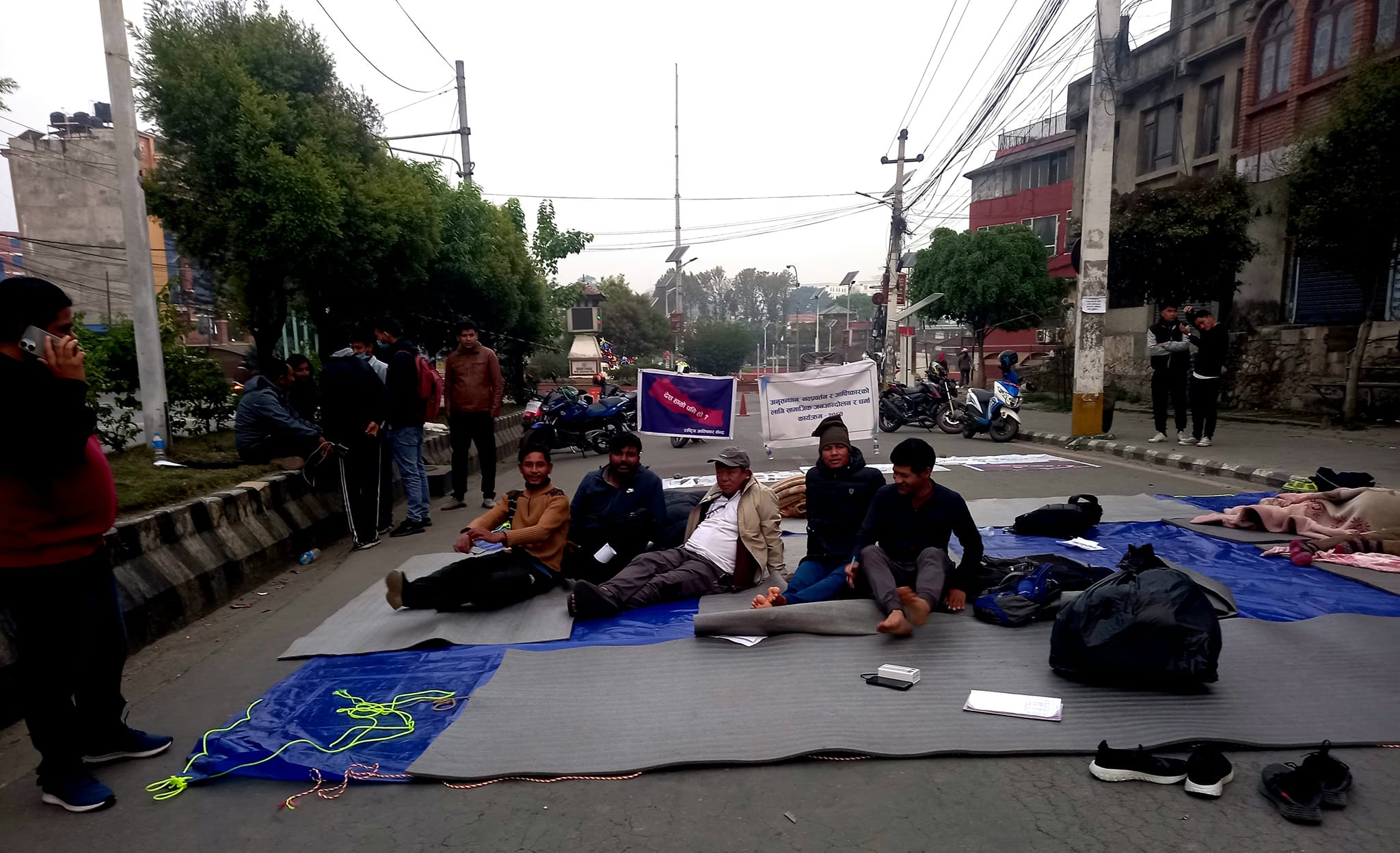 सांसदहरूले काम नगरे ढ्यांग्रो ठोक्दै लखेट्छौं: महावीर पुन :: सेतोपाटी ...