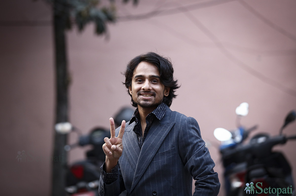 गायक प्रकाश दुतराज विदेश जान खोजेका थिए, पैसा पच पारेर आफै बिदेसियो ...