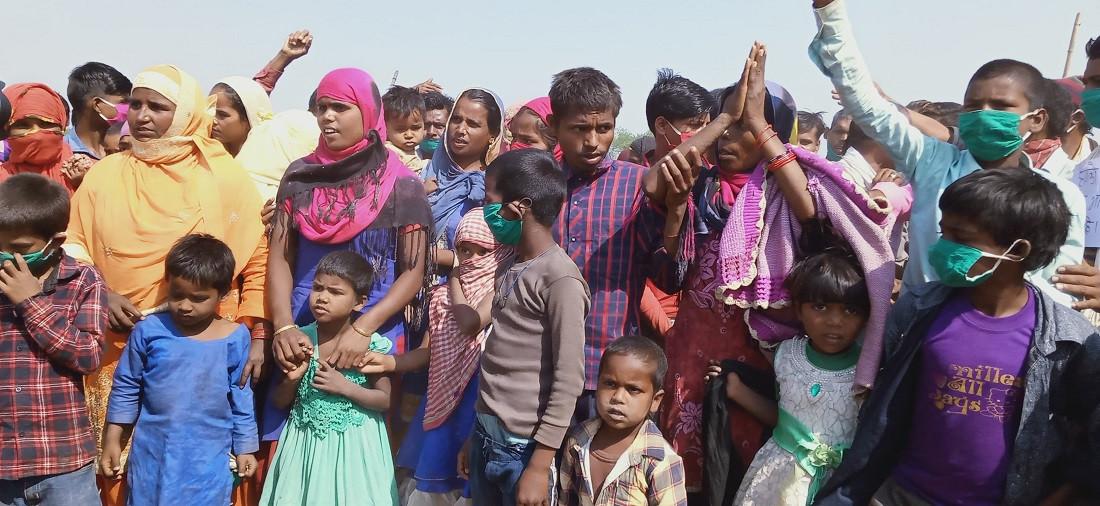 दाङमा भारतीय मजदुर प्रदर्शनमा, 'हमारी घर भेजो, नहीं तो यही पर गोली ...