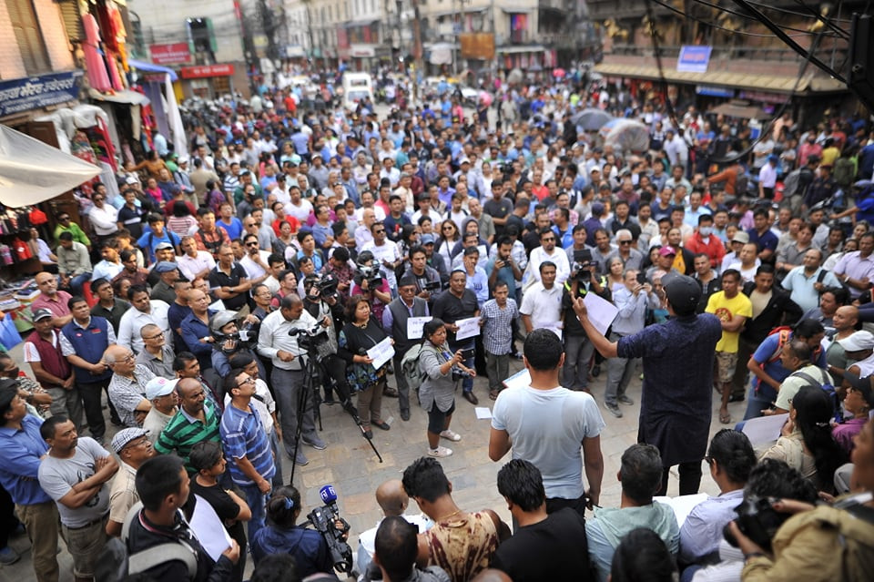 'काठमाडौंका गुठियारको एकता भाँड्न आएको विधेयक' :: सबिना श्रेष्ठ :: Setopati